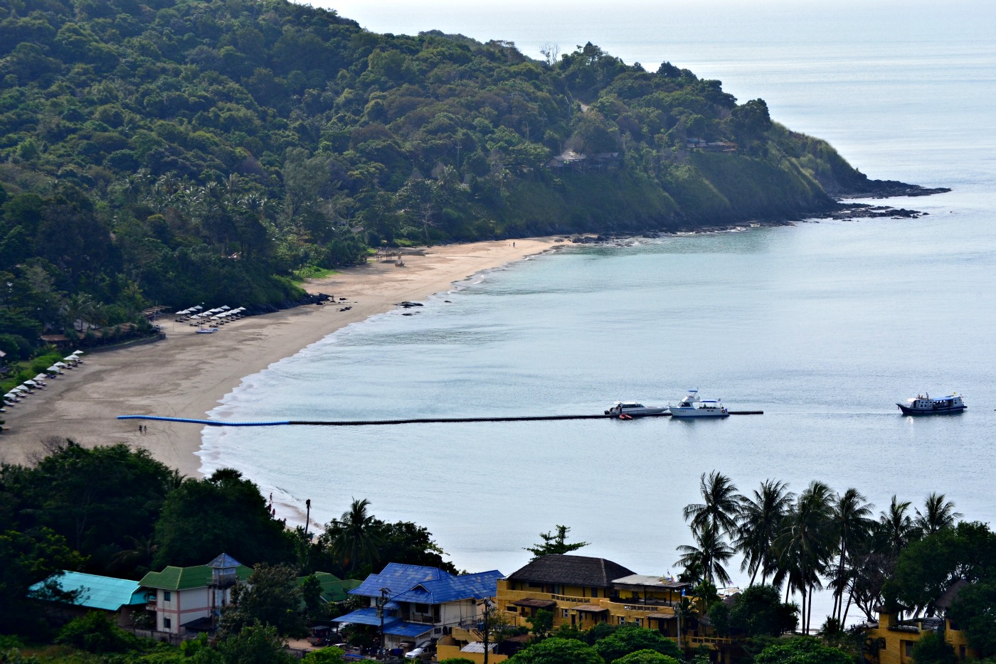 Kantiang Bay, beach, Koh Lanta - whynotwithkids.com