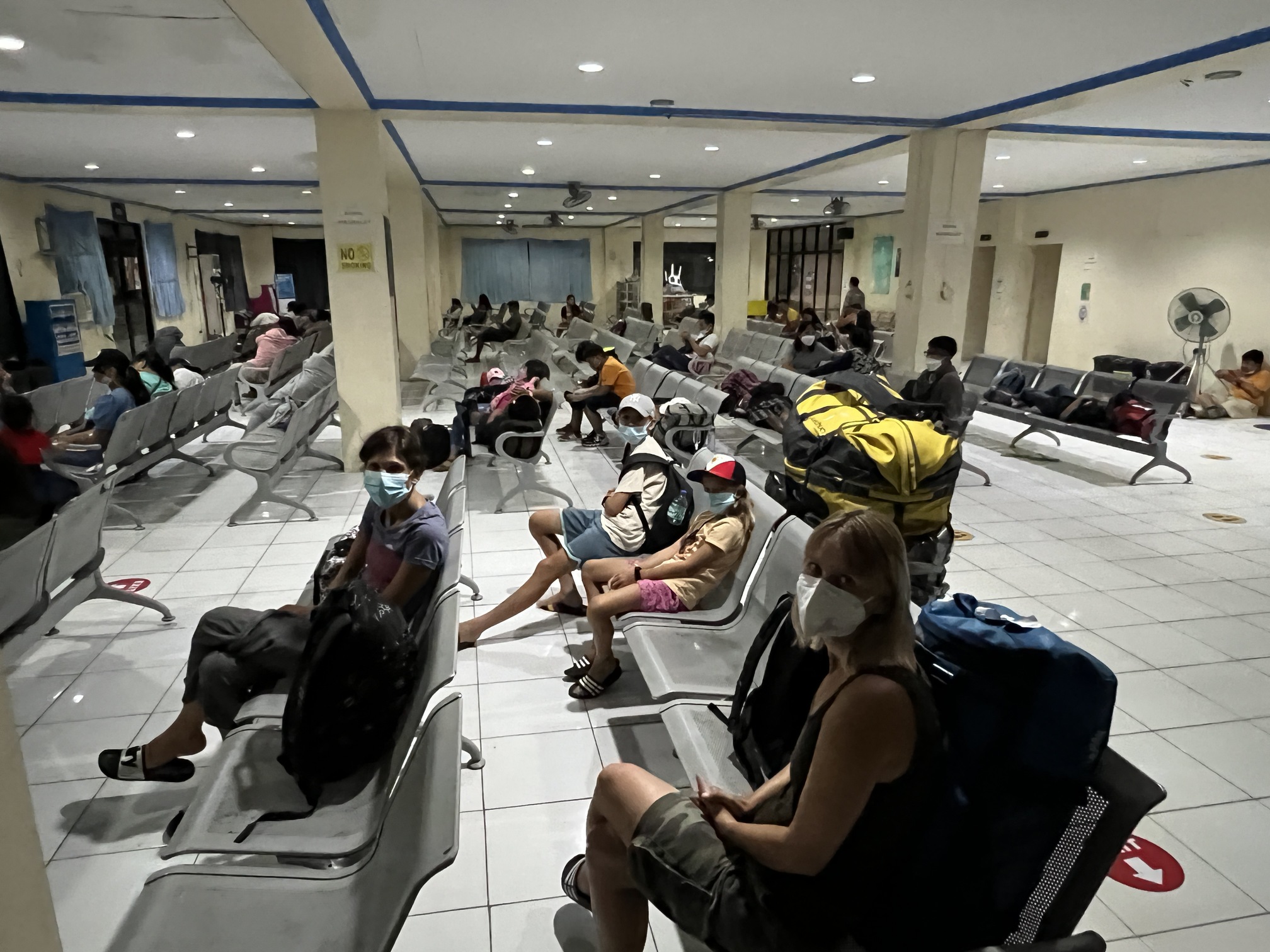 BORACAY - whynotwithkids.com